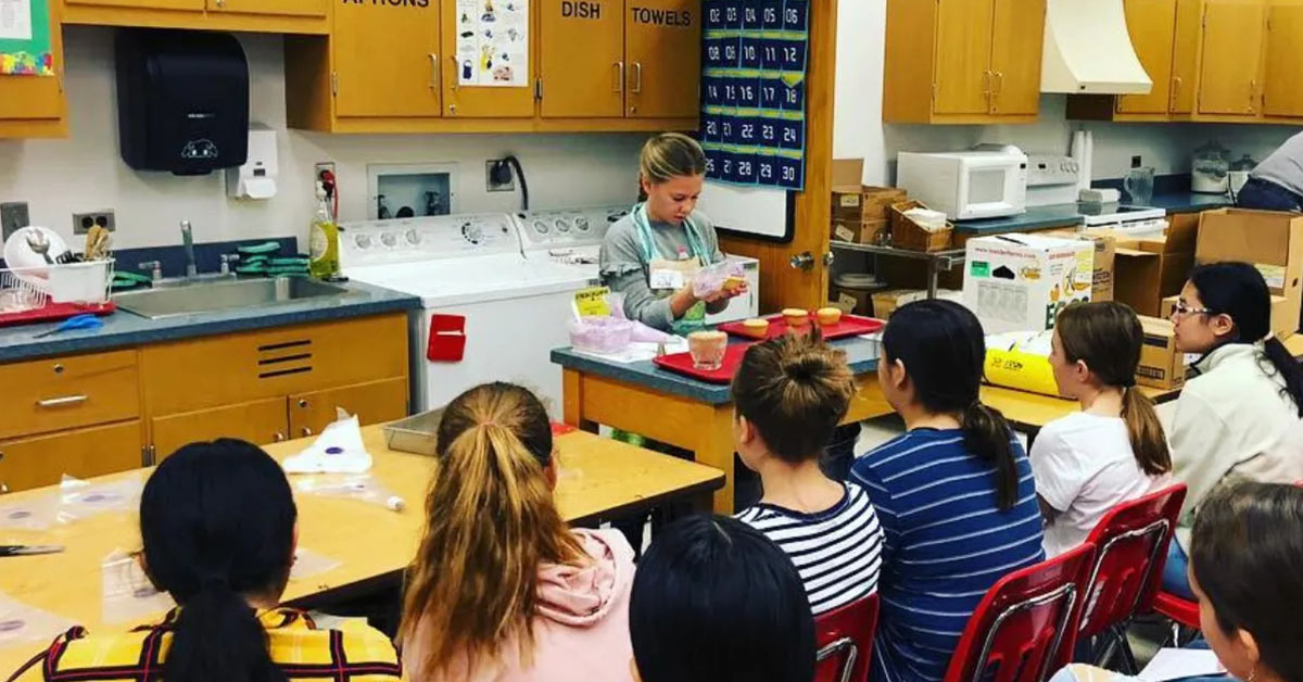 People Want Home Economics Brought Back To Teach Kids Life Skills ...