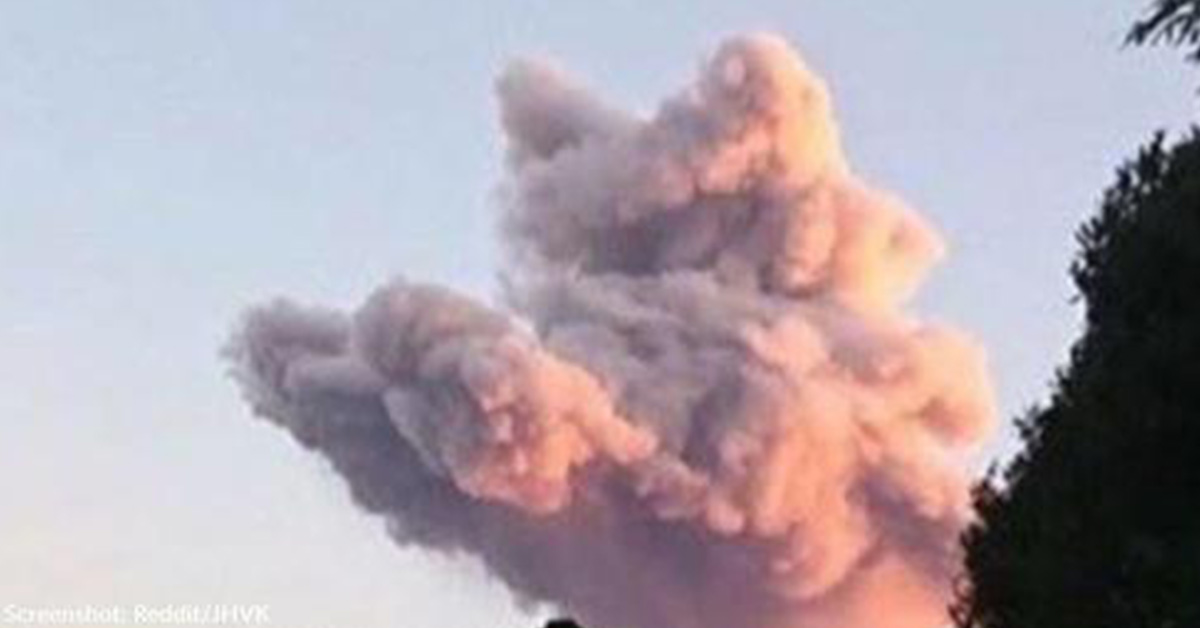 This Cloud Has Internet Users Everywhere Debating: Cat or Dog?