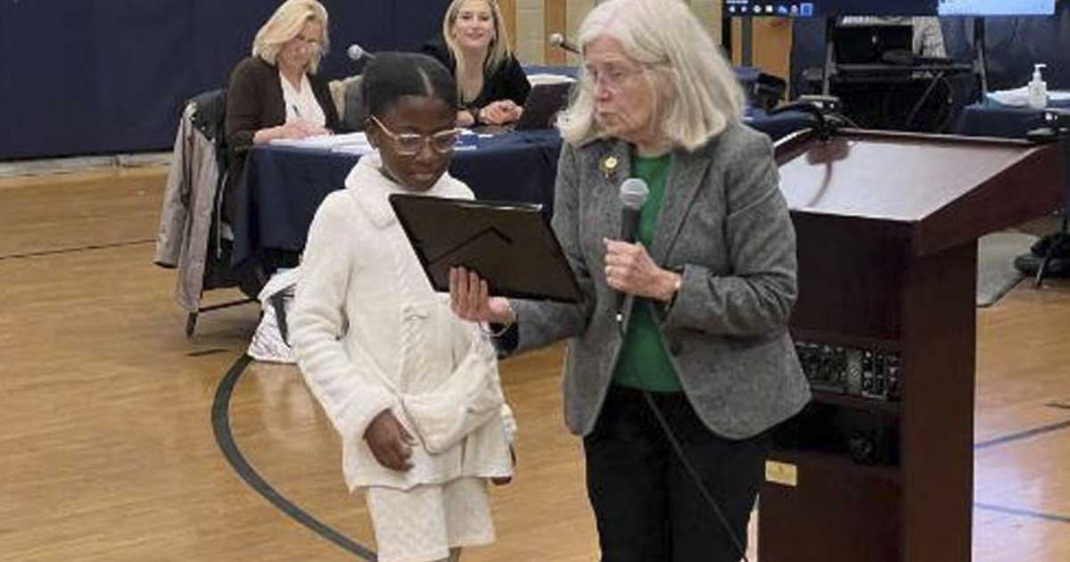 Young girl who had the cops called on her for studying lanternflies ...