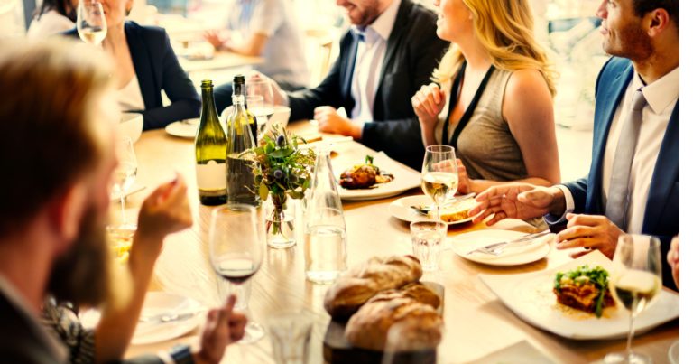 30 Rules for Restaurant Etiquette