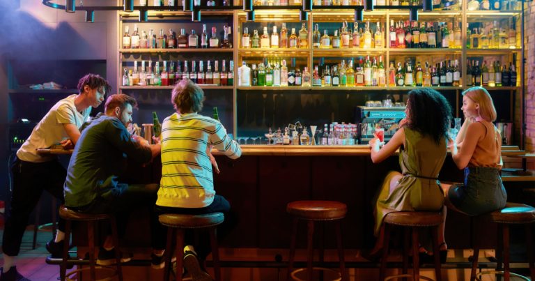 30 Rules for Restaurant Etiquette