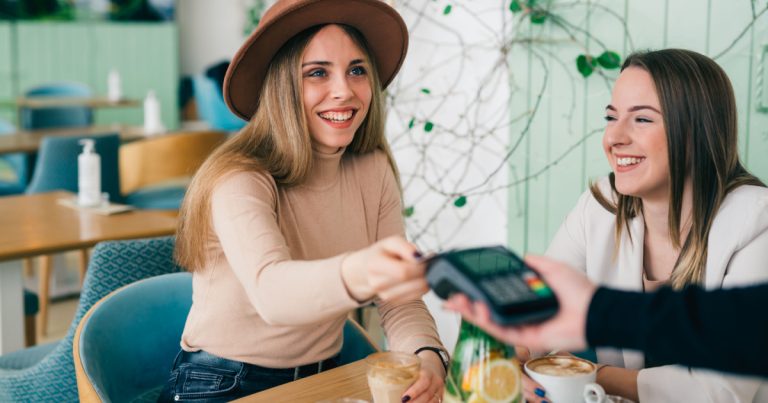 30 Rules for Restaurant Etiquette