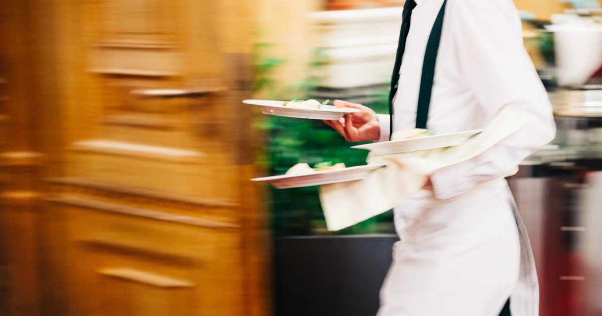 30 Rules for Restaurant Etiquette